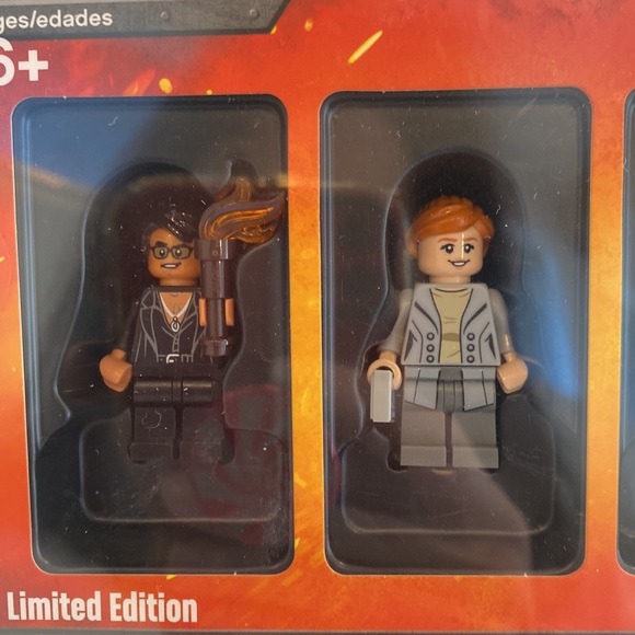 Lego | Toys | Lego Bricktober 28 Jurassic World Limited Edition ...